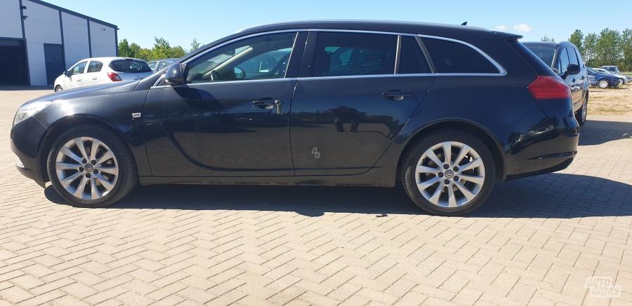 Black Opel Insignia 2013 in Kedainiai, with an engine capacity of 2.00 L and mileage of 278 thousand km for 3350 €, photo 9 on AUTOMOTO.COM.LV
