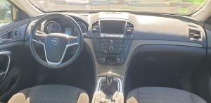 Black Opel Insignia 2013 in Kedainiai, with an engine capacity of 2.00 L and mileage of 278 thousand km for 3350 €, photo 13 on AUTOMOTO.COM.LV