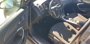 Black Opel Insignia 2013 in Kedainiai, with an engine capacity of 2.00 L and mileage of 278 thousand km for 3350 €, photo 15 on AUTOMOTO.COM.LV