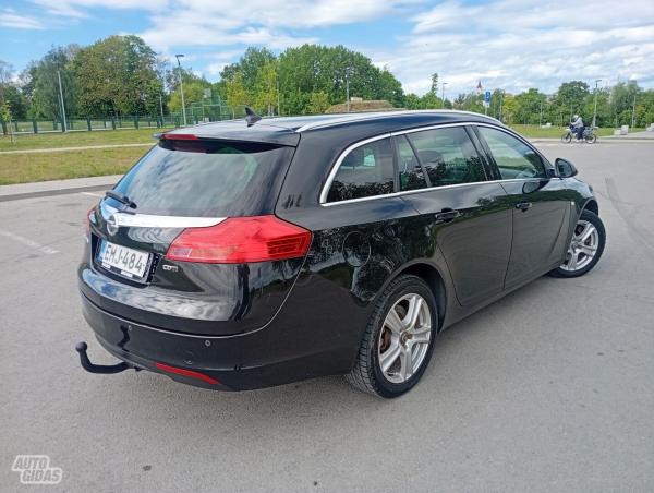 Black Opel Insignia 2013 in Vilnius, with an engine capacity of 2.00 L and mileage of 354 thousand km for 3900 €, photo 5 on AUTOMOTO.COM.LV