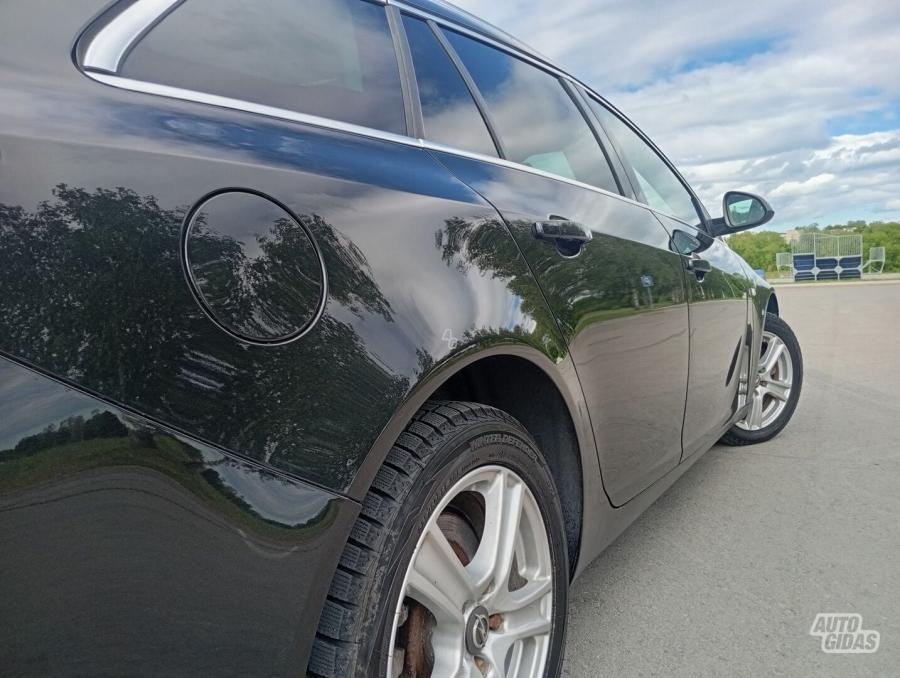 Black Opel Insignia 2013 in Vilnius, with an engine capacity of 2.00 L and mileage of 354 thousand km for 3900 €, photo 11 on AUTOMOTO.COM.LV