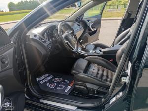 Black Opel Insignia 2013 in Vilnius, with an engine capacity of 2.00 L and mileage of 354 thousand km for 3900 €, photo 17 on AUTOMOTO.COM.LV