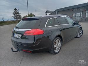 Black Opel Insignia 2013 in Vilnius, with an engine capacity of 2.00 L and mileage of 354 thousand km for 3900 €, photo 6 on AUTOMOTO.COM.LV