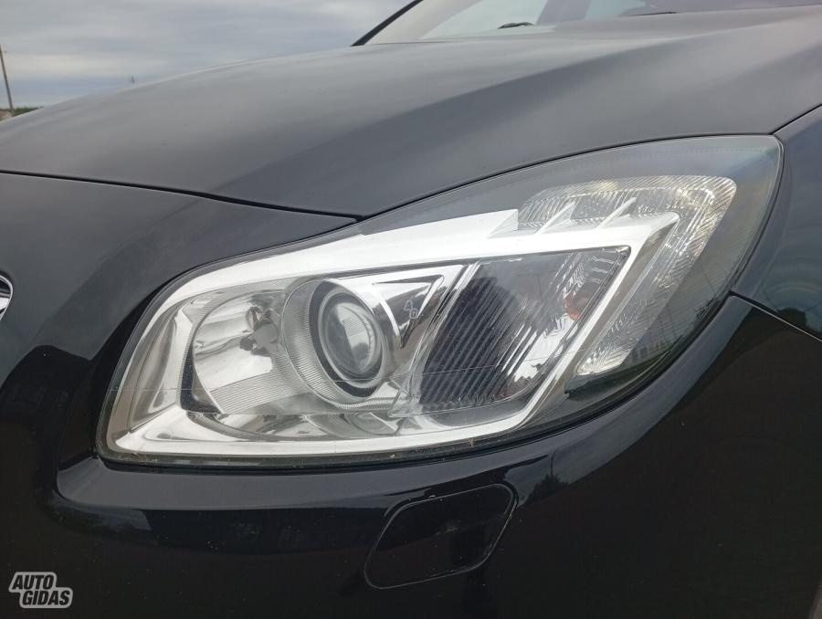 Black Opel Insignia 2013 in Vilnius, with an engine capacity of 2.00 L and mileage of 354 thousand km for 3900 €, photo 14 on AUTOMOTO.COM.LV