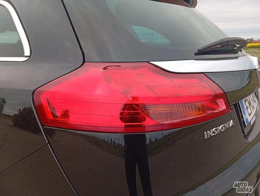 Black Opel Insignia 2013 in Vilnius, with an engine capacity of 2.00 L and mileage of 354 thousand km for 3900 €, photo 15 on AUTOMOTO.COM.LV