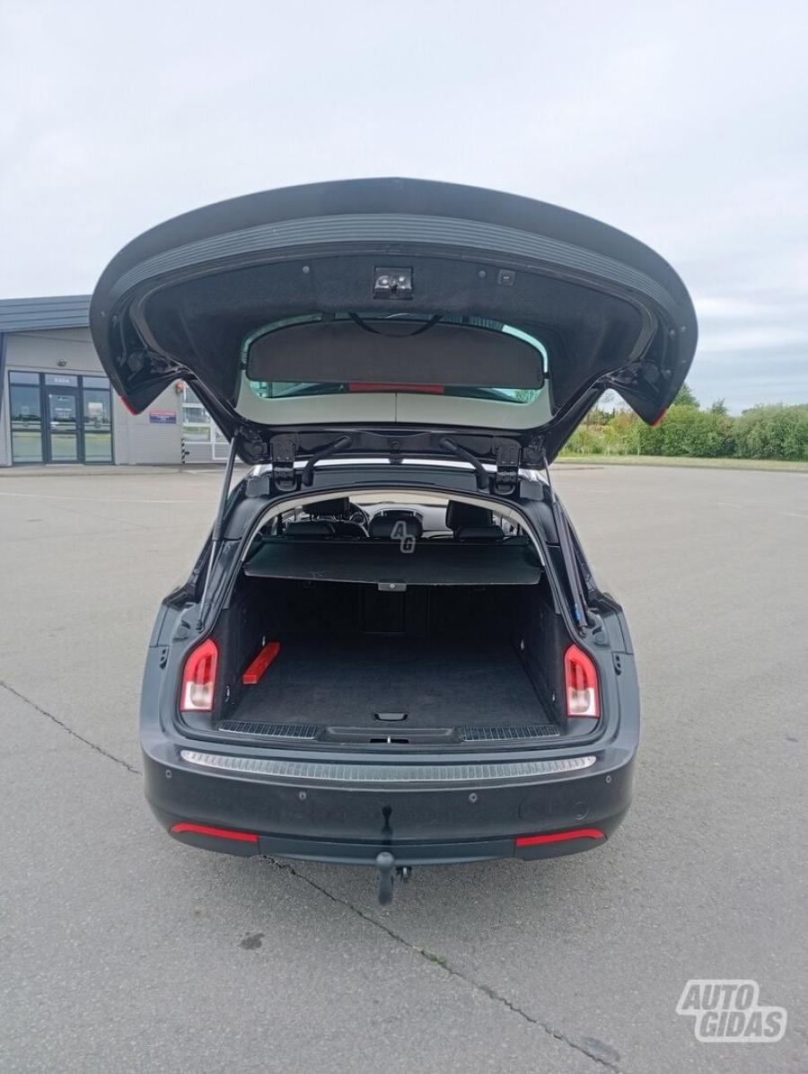Black Opel Insignia 2013 in Vilnius, with an engine capacity of 2.00 L and mileage of 354 thousand km for 3900 €, photo 34 on AUTOMOTO.COM.LV