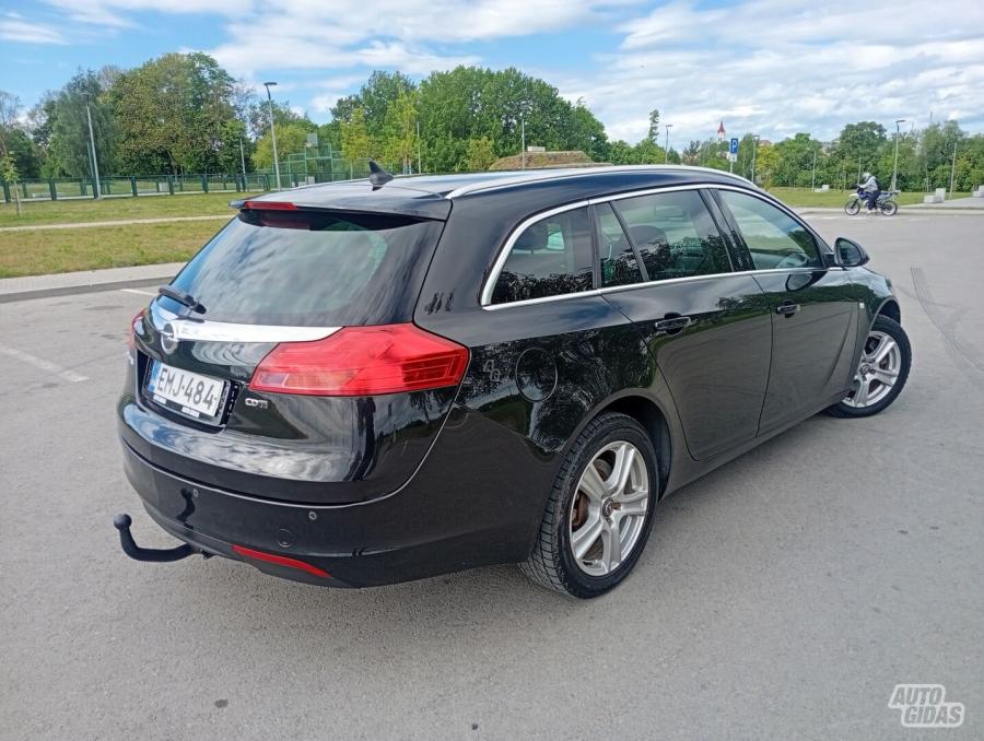 Black Opel Insignia 2013 in Vilnius, with an engine capacity of 2.00 L and mileage of 354 thousand km for 3900 €, photo 6 on AUTOMOTO.COM.LV
