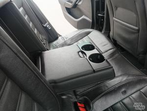 Black Opel Insignia 2013 in Vilnius, with an engine capacity of 2.00 L and mileage of 354 thousand km for 3900 €, photo 25 on AUTOMOTO.COM.LV
