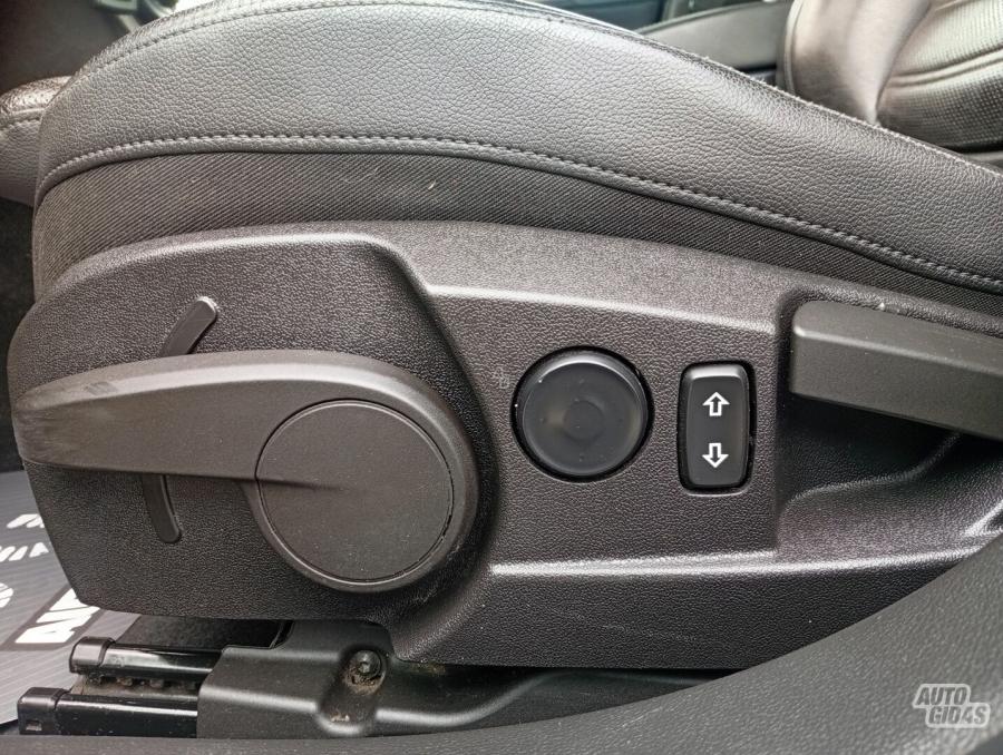 Melns Opel Insignia 2013 Viļņa, ar dzinēja tilpumu 2.00 L un nobraukumu 354 tūkst. km par 3900 €, foto 27 vietnē AUTOMOTO.COM.LV
