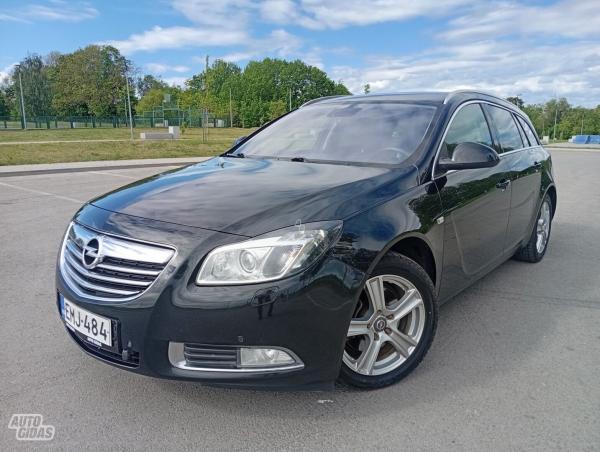 Black Opel Insignia 2013 in Vilnius, with an engine capacity of 2.00 L and mileage of 354 thousand km for 4200 €, photo 1 on AUTOMOTO.COM.LV