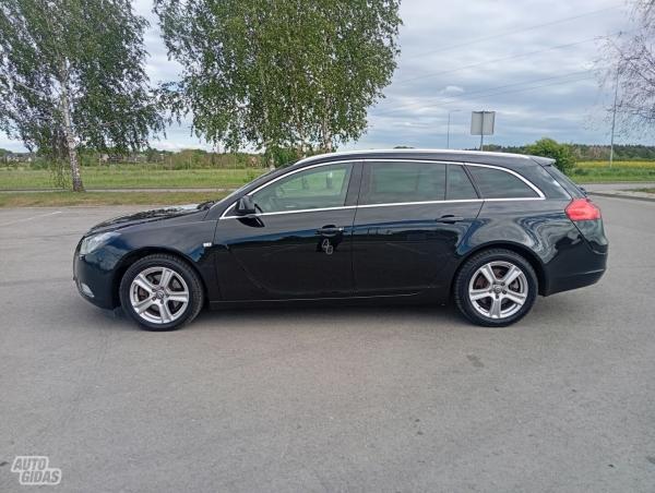 Black Opel Insignia 2013 in Vilnius, with an engine capacity of 2.00 L and mileage of 354 thousand km for 4200 €, photo 7 on AUTOMOTO.COM.LV
