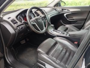 Black Opel Insignia 2013 in Vilnius, with an engine capacity of 2.00 L and mileage of 354 thousand km for 4200 €, photo 23 on AUTOMOTO.COM.LV