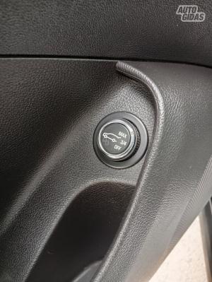 Black Opel Insignia 2013 in Vilnius, with an engine capacity of 2.00 L and mileage of 354 thousand km for 4200 €, photo 28 on AUTOMOTO.COM.LV