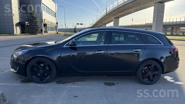 Melns Opel Insignia 2013 Rīga, ar dzinēja tilpumu 2.00 L un nobraukumu 359 tūkst. km par 3650 €, foto 5 vietnē AUTOMOTO.COM.LV