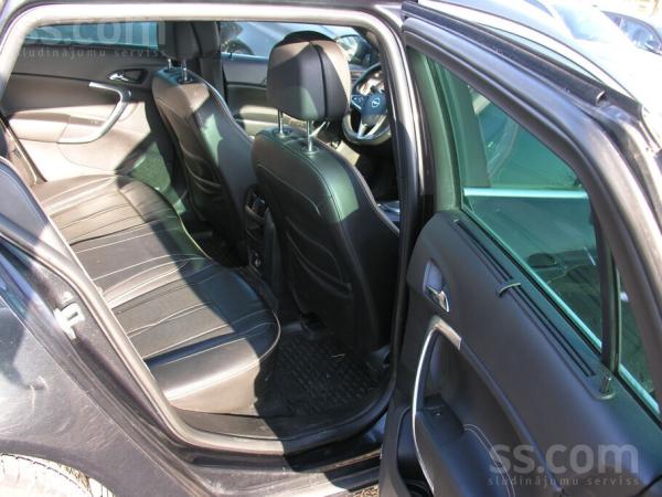 Melns Opel Insignia 2013 Rīga, ar dzinēja tilpumu 2.00 L un nobraukumu 265 tūkst. km par 5950 €, foto 8 vietnē AUTOMOTO.COM.LV