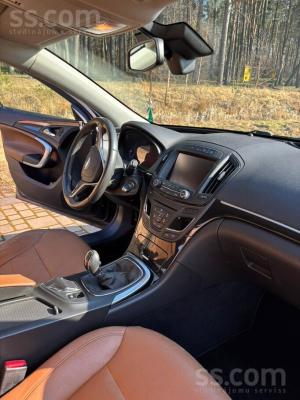 Melns Opel Insignia 2013 Rīga, ar dzinēja tilpumu 2.00 L un nobraukumu 274 tūkst. km par 4500 €, foto 9 vietnē AUTOMOTO.COM.LV
