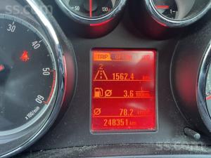 Black Opel Insignia 2013 in Liepaja, with an engine capacity of 2.00 L and mileage of 250 thousand km for 1500 €, photo 12 on AUTOMOTO.COM.LV