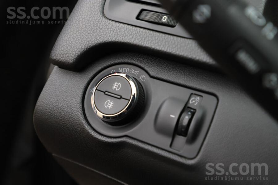 Melns Opel Insignia 2013 Tukums, ar dzinēja tilpumu 2.00 L un nobraukumu 0 tūkst. km par 3990 €, foto 13 vietnē AUTOMOTO.COM.LV