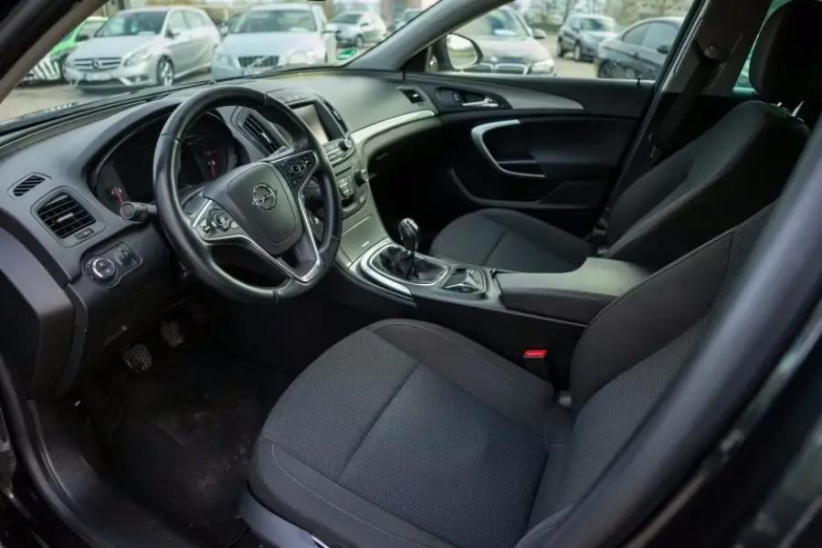 Melns Opel Insignia 2013 Liepāja, ar dzinēja tilpumu 2.00 L un nobraukumu 328 tūkst. km par 7600 €, foto 8 vietnē AUTOMOTO.COM.LV