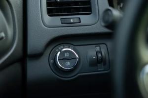 Melns Opel Insignia 2013 Liepāja, ar dzinēja tilpumu 2.00 L un nobraukumu 328 tūkst. km par 7600 €, foto 18 vietnē AUTOMOTO.COM.LV