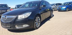 Black Opel Insignia 2013 in Kedainiai, with an engine capacity of 2.00 L and mileage of 278 thousand km for 3350 €, photo 5 on AUTOMOTO.COM.LV