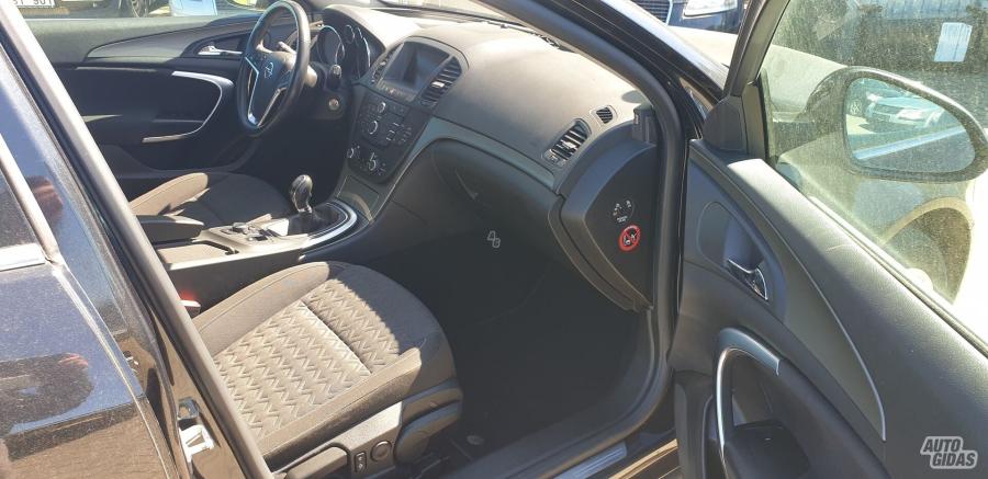 Black Opel Insignia 2013 in Kedainiai, with an engine capacity of 2.00 L and mileage of 278 thousand km for 3350 €, photo 11 on AUTOMOTO.COM.LV