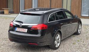 Black Opel Insignia 2013 in Raseiniai, with an engine capacity of 1.96 L and mileage of 297 thousand km for 3299 €, photo 6 on AUTOMOTO.COM.LV