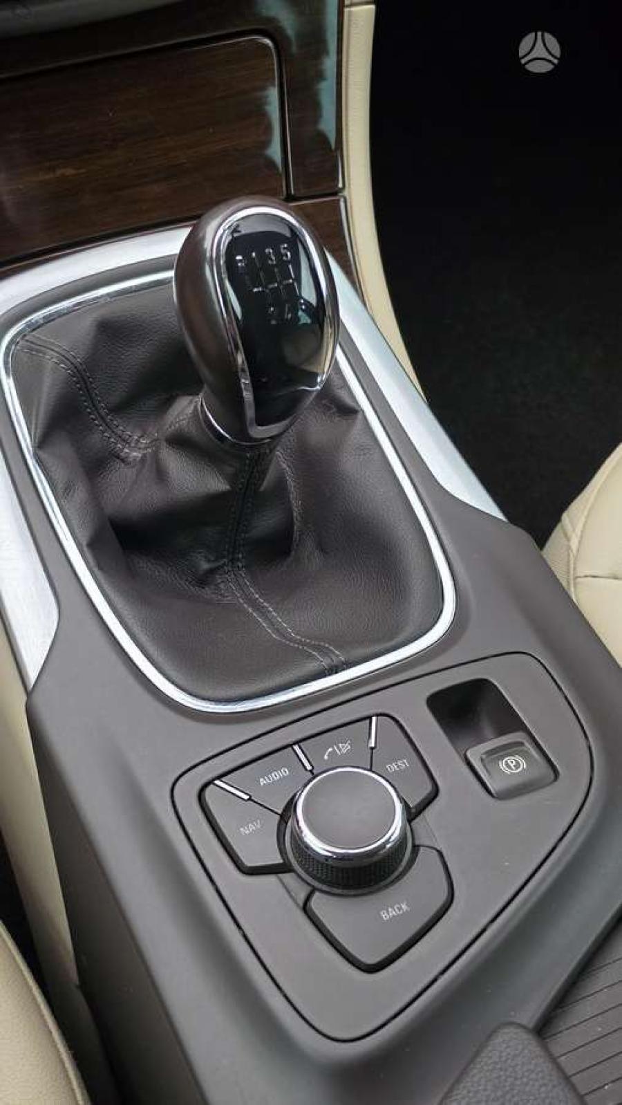 Black Opel Insignia 2013 in Raseiniai, with an engine capacity of 1.96 L and mileage of 297 thousand km for 3299 €, photo 17 on AUTOMOTO.COM.LV