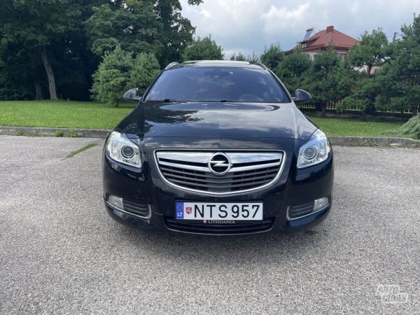 Black Opel Insignia 2013 in Alytus, with an engine capacity of 2.00 L and mileage of 250 thousand km for 5500 €, photo 2 on AUTOMOTO.COM.LV