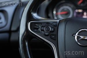Black Opel Insignia 2013 in Riga, with an engine capacity of 2.00 L and mileage of 282 thousand km for 5990 €, photo 17 on AUTOMOTO.COM.LV