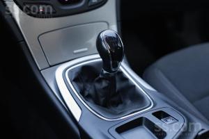 Black Opel Insignia 2013 in Riga, with an engine capacity of 2.00 L and mileage of 282 thousand km for 5990 €, photo 21 on AUTOMOTO.COM.LV