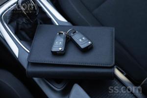 Black Opel Insignia 2013 in Riga, with an engine capacity of 2.00 L and mileage of 282 thousand km for 5990 €, photo 22 on AUTOMOTO.COM.LV