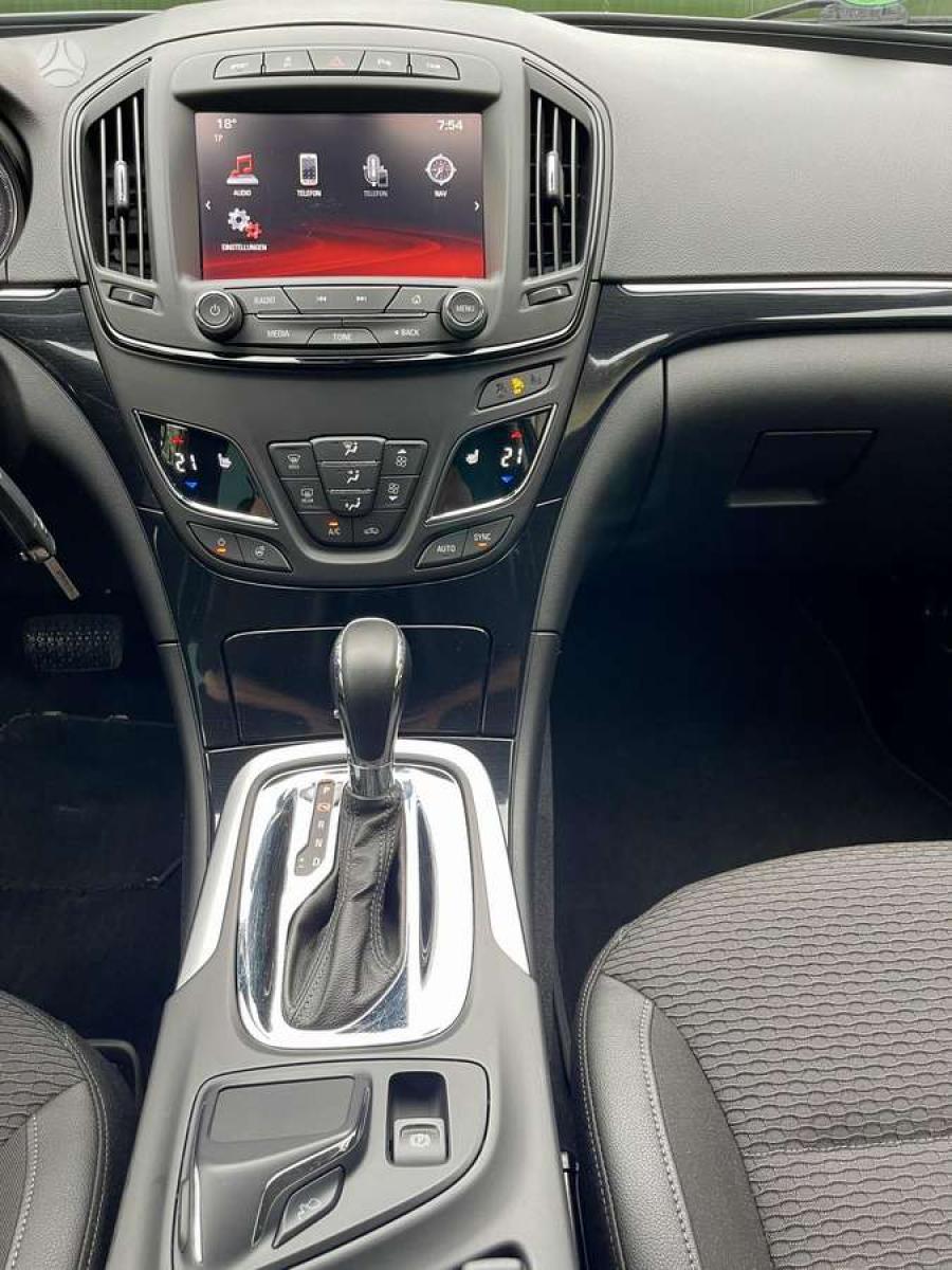 Melns Opel Insignia 2013 Telšiai, ar dzinēja tilpumu 1.96 L un nobraukumu 191 tūkst. km par 5999 €, foto 22 vietnē AUTOMOTO.COM.LV
