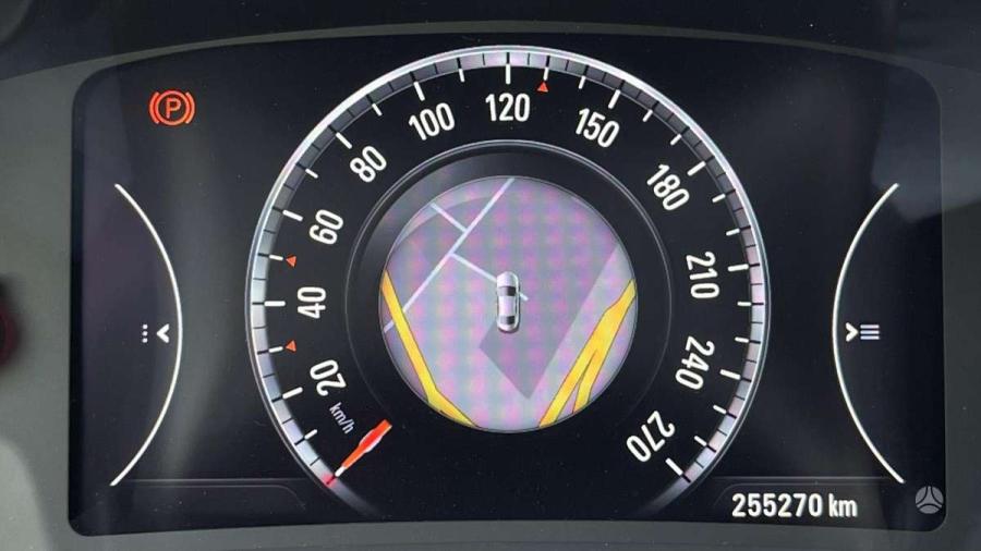 Black Opel Insignia 2013 in Marijampole, with an engine capacity of 1.96 L and mileage of 255 thousand km for 5290 €, photo 3 on AUTOMOTO.COM.LV