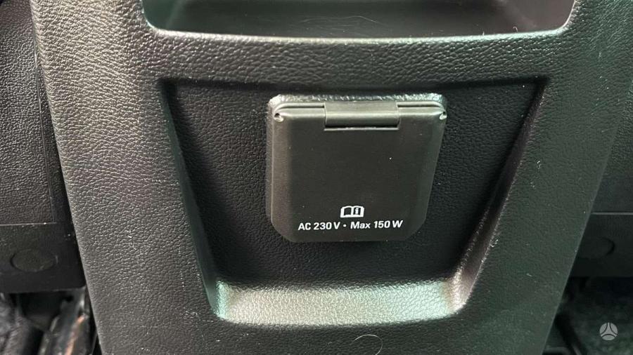 Black Opel Insignia 2013 in Marijampole, with an engine capacity of 1.96 L and mileage of 255 thousand km for 5290 €, photo 21 on AUTOMOTO.COM.LV