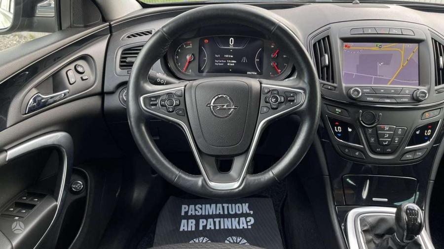 Black Opel Insignia 2013 in Marijampole, with an engine capacity of 1.96 L and mileage of 255 thousand km for 5290 €, photo 25 on AUTOMOTO.COM.LV