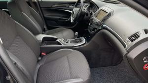 Black Opel Insignia 2013 in Marijampole, with an engine capacity of 1.96 L and mileage of 255 thousand km for 5290 €, photo 36 on AUTOMOTO.COM.LV