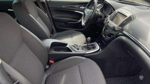 Black Opel Insignia 2013 in Marijampole, with an engine capacity of 1.96 L and mileage of 255 thousand km for 5290 €, photo 37 on AUTOMOTO.COM.LV