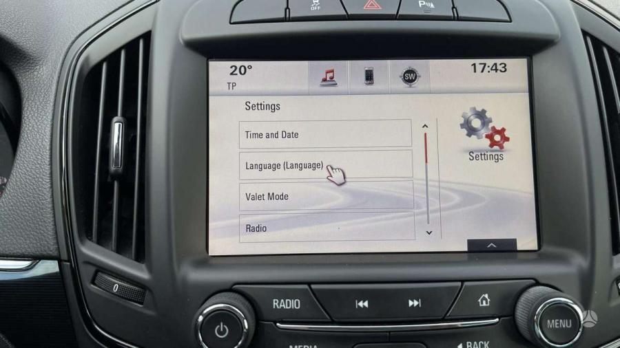 Black Opel Insignia 2013 in Marijampole, with an engine capacity of 1.96 L and mileage of 255 thousand km for 5290 €, photo 39 on AUTOMOTO.COM.LV