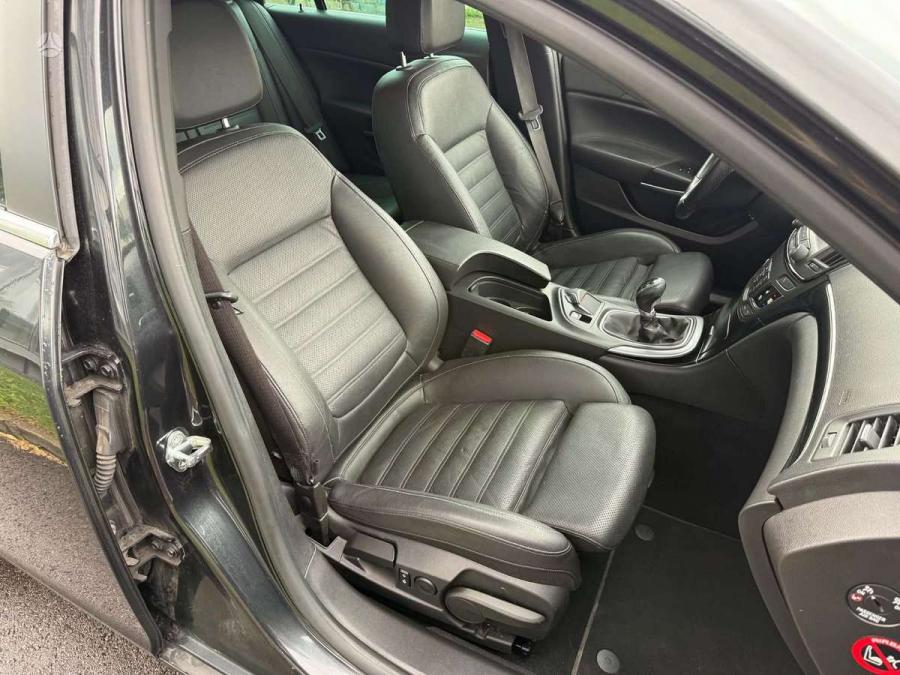 Melns Opel Insignia 2013 Viļņa, ar dzinēja tilpumu 1.96 L un nobraukumu 286 tūkst. km par 3950 €, foto 16 vietnē AUTOMOTO.COM.LV