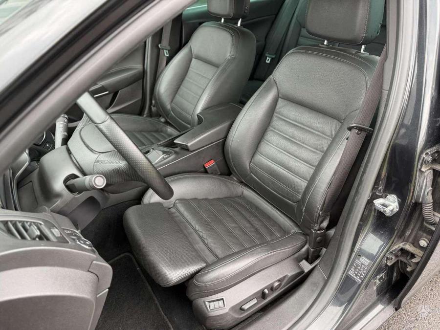 Melns Opel Insignia 2013 Viļņa, ar dzinēja tilpumu 1.96 L un nobraukumu 286 tūkst. km par 3750 €, foto 19 vietnē AUTOMOTO.COM.LV