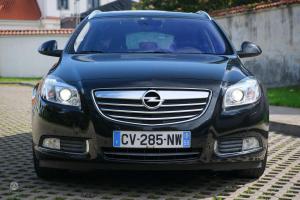 Black Opel Insignia 2013 in Kaunas, with an engine capacity of 2.00 L and mileage of 253 thousand km for 4500 €, photo 3 on AUTOMOTO.COM.LV