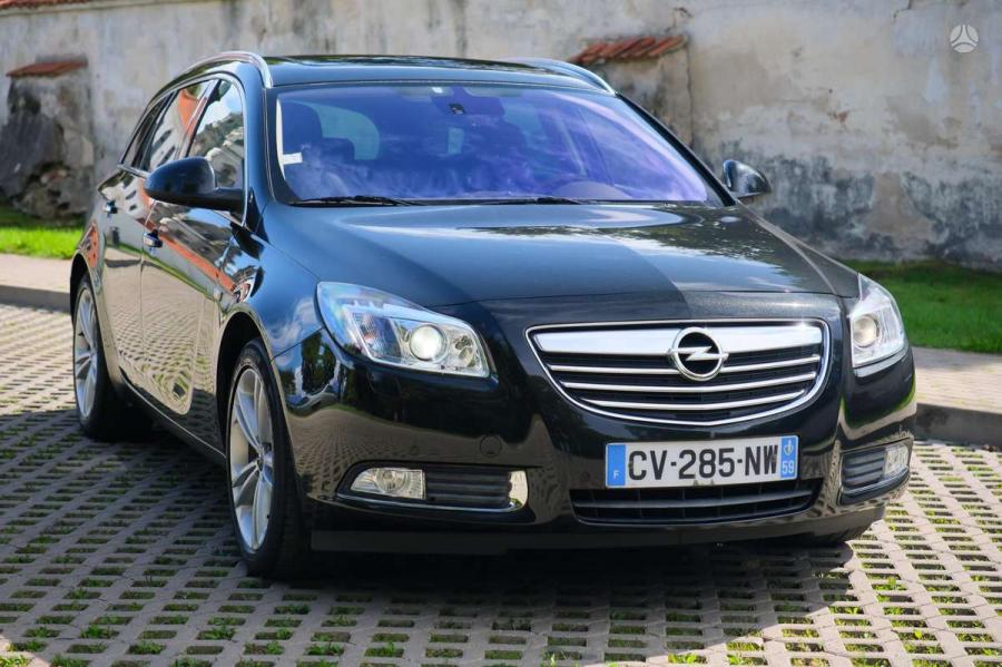 Black Opel Insignia 2013 in Kaunas, with an engine capacity of 2.00 L and mileage of 253 thousand km for 4500 €, photo 4 on AUTOMOTO.COM.LV
