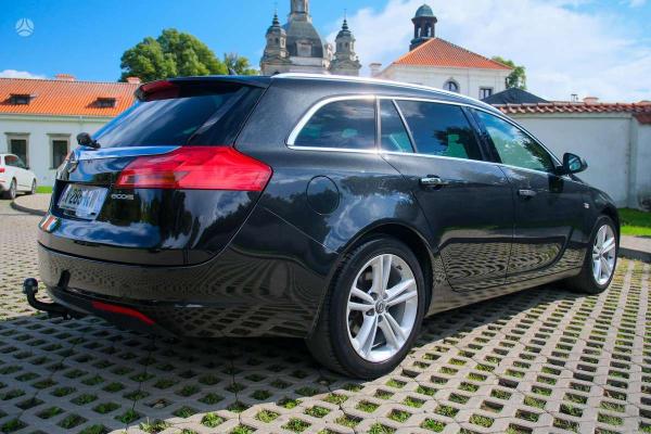 Black Opel Insignia 2013 in Kaunas, with an engine capacity of 2.00 L and mileage of 253 thousand km for 4500 €, photo 10 on AUTOMOTO.COM.LV