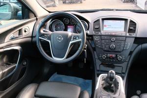 Black Opel Insignia 2013 in Kaunas, with an engine capacity of 2.00 L and mileage of 253 thousand km for 4500 €, photo 19 on AUTOMOTO.COM.LV