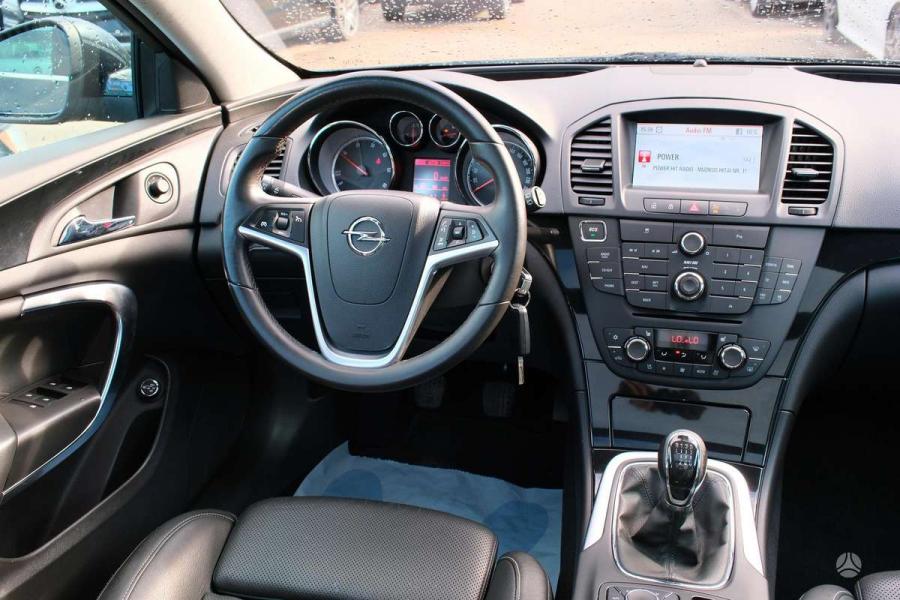 Black Opel Insignia 2013 in Kaunas, with an engine capacity of 2.00 L and mileage of 253 thousand km for 4500 €, photo 19 on AUTOMOTO.COM.LV