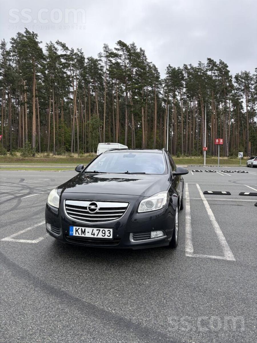 Melns Opel Insignia 2013 Rīga, ar dzinēja tilpumu 2.00 L un nobraukumu 373 tūkst. km par 1600 €, foto 1 vietnē AUTOMOTO.COM.LV