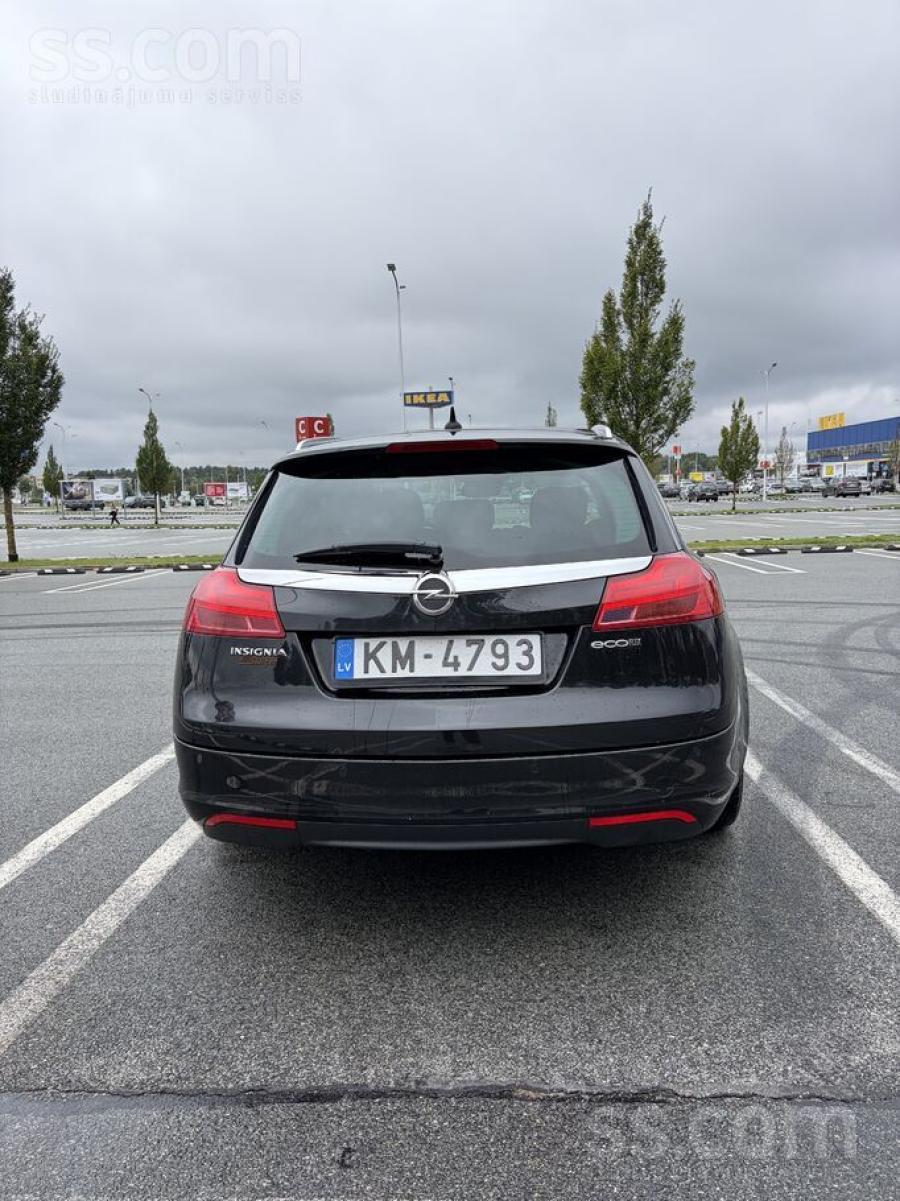 Melns Opel Insignia 2013 Rīga, ar dzinēja tilpumu 2.00 L un nobraukumu 373 tūkst. km par 1600 €, foto 5 vietnē AUTOMOTO.COM.LV