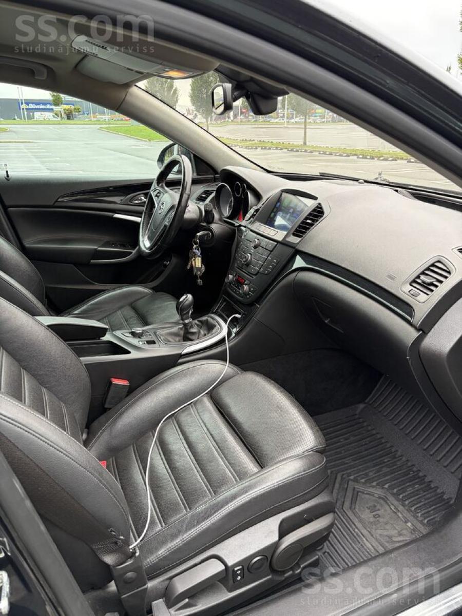 Melns Opel Insignia 2013 Rīga, ar dzinēja tilpumu 2.00 L un nobraukumu 373 tūkst. km par 1600 €, foto 8 vietnē AUTOMOTO.COM.LV