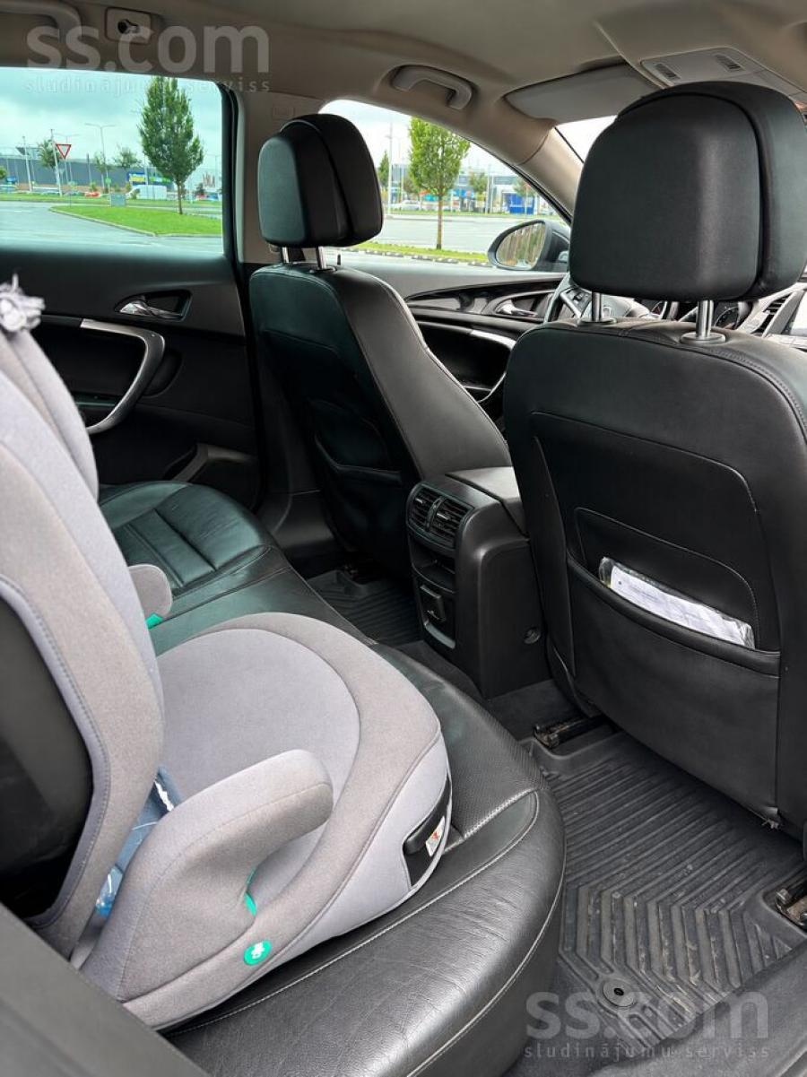 Melns Opel Insignia 2013 Rīga, ar dzinēja tilpumu 2.00 L un nobraukumu 373 tūkst. km par 1600 €, foto 10 vietnē AUTOMOTO.COM.LV